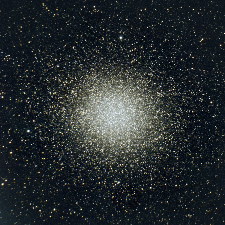 Omega Centauri – Night Sky in Focus