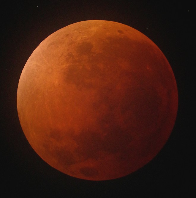 Total Lunar Eclipse | 08 September 2025 – Night Sky in Focus